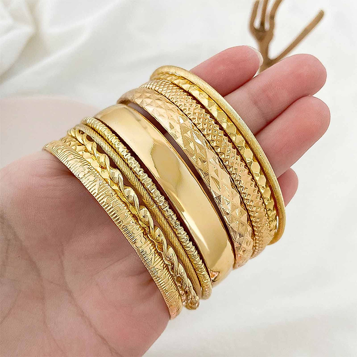 Zeshimb Gold Bangle Bracelet Set for Women Multi Stacking Wide Bangles Indian Bollywood Chunky Bangle Bracelets Ethnic Glossy Textured Bracelets Wedding Outfit Jewelry (10Pcs)