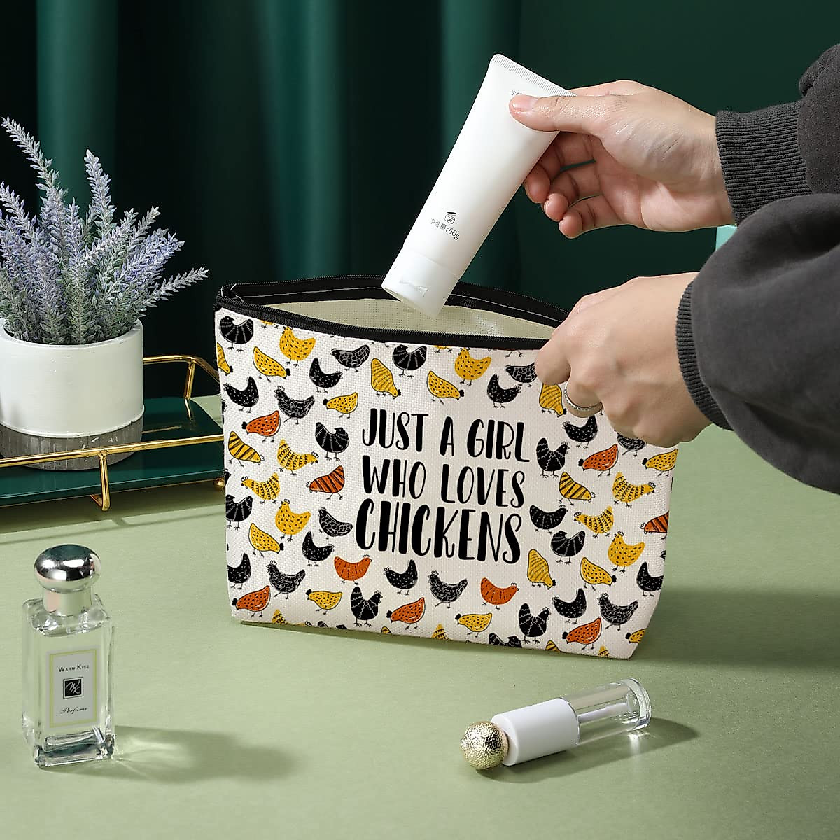 Ovfhus Chicken Make Up Bag Chicken Gifts for Chicken Lovers Chicken Party Favors Stuff Decor Cosmetic Travel Bag for Women Her Mom Teens Sister Coworker Nurse Travel Senior Graduation Birthday
