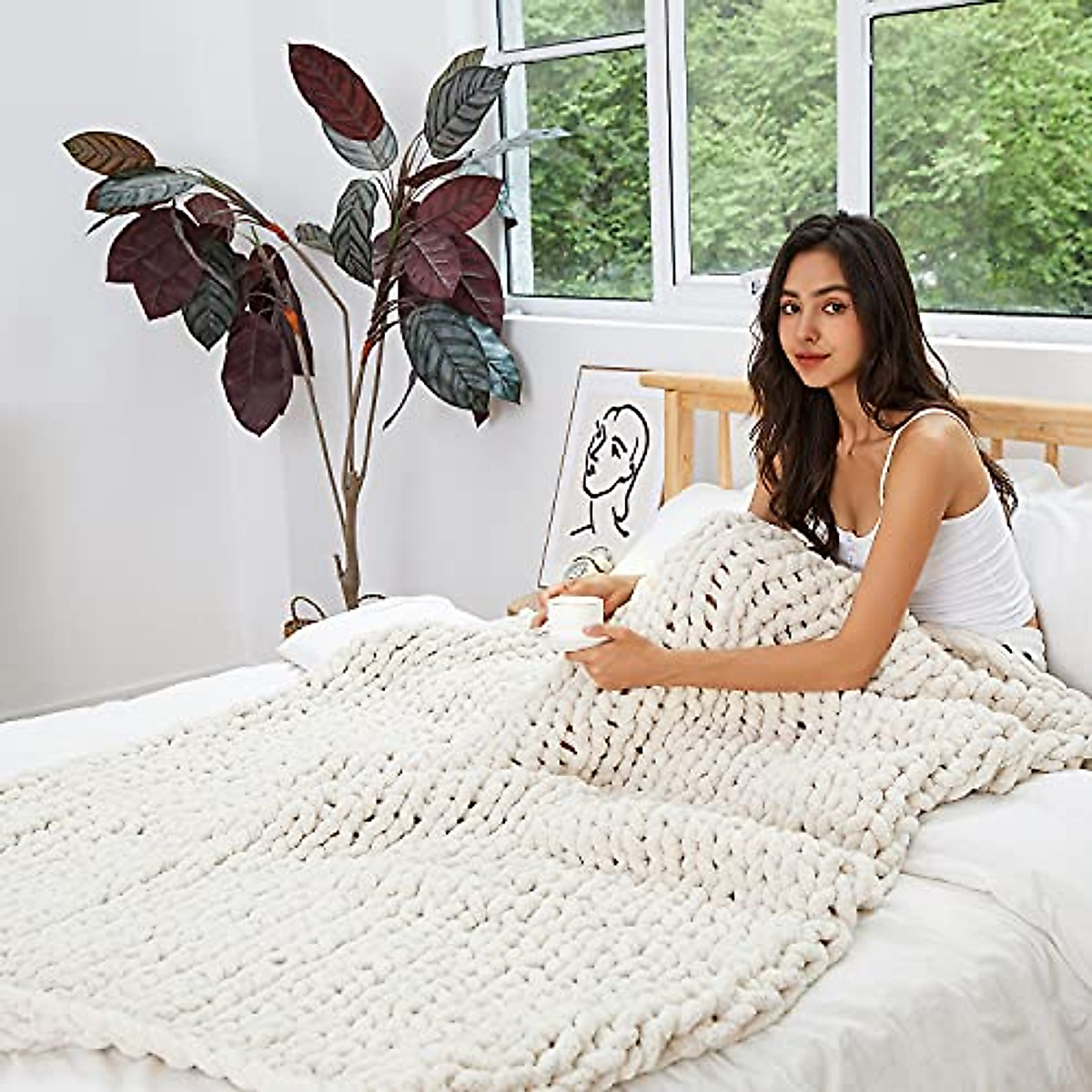 ZUIBESCHOS Chunky Knit Blanket Warm Chenille Yarn Throw Blanket 40x60 Inch Cozy Throw Yarn Blanket for Bed Home Decor Machine Washable Beige