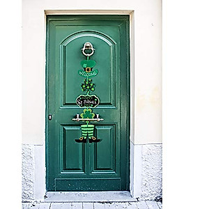 St. Patrick's Day Door Sign St. Patrick's Day Themed Hanging Welcome Sign Irish Hanging Door Decor with Shamrock Leprechaun High Hat and Feet Wall Sign Ornament for St. Patrick's Day Decoration