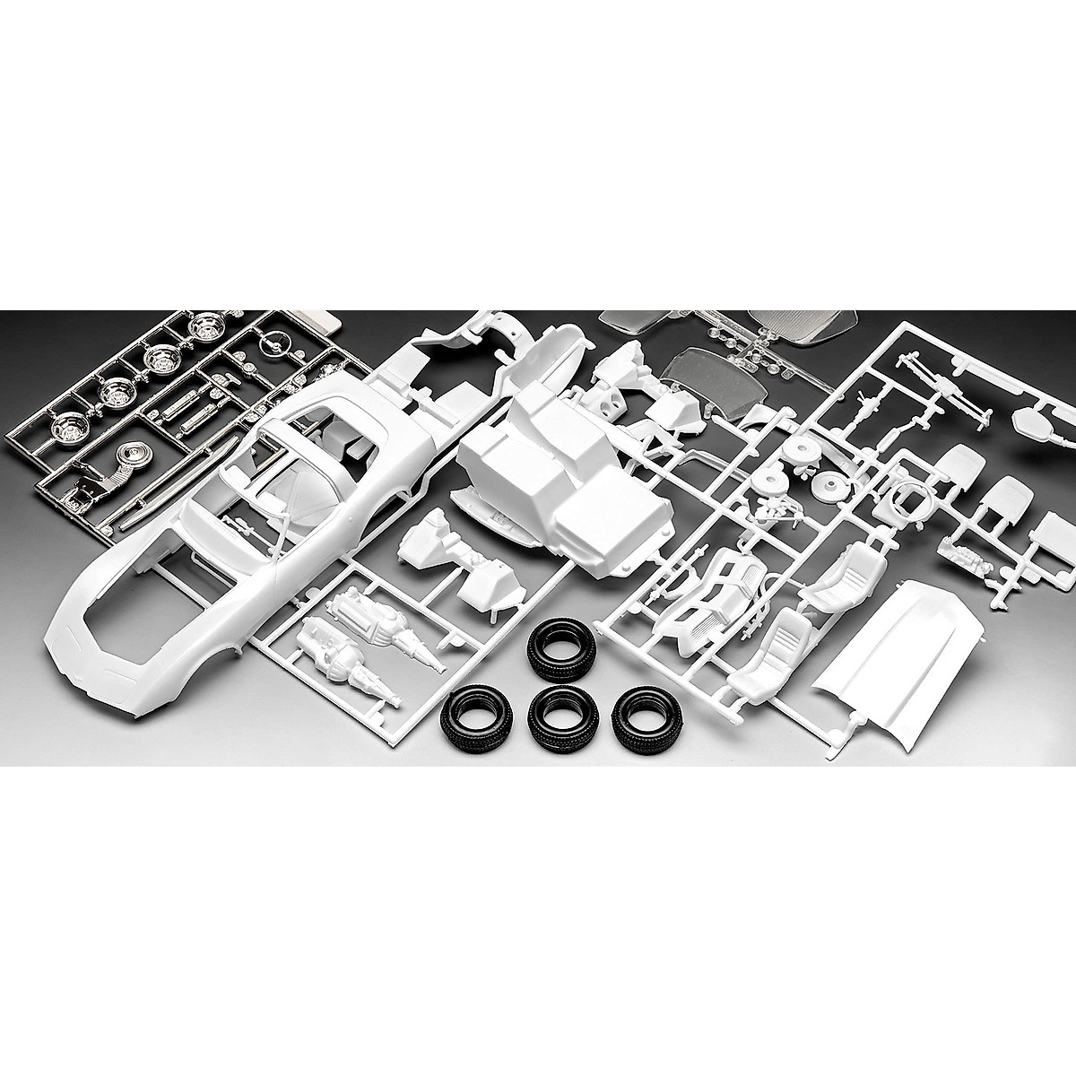 Revell RV07646 '78 Corvette Indy Pace Car 1:24 Plastic Model kit