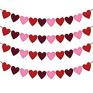 40pcs Valentines Day Heart Banners, Felt Heart Garland Romantic Decorations for Valentines Day Weddings Birthday Parties