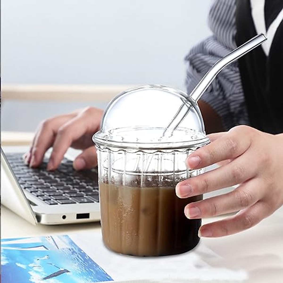 Glass Cups with Glass Dome Lid and Straws,Reusable Wide Mouth Smoothie Cups 14oz Glass Coffee Iced Cup Tumbler Glass Bubble Tea Cup for Coke Soda Home Office Bar