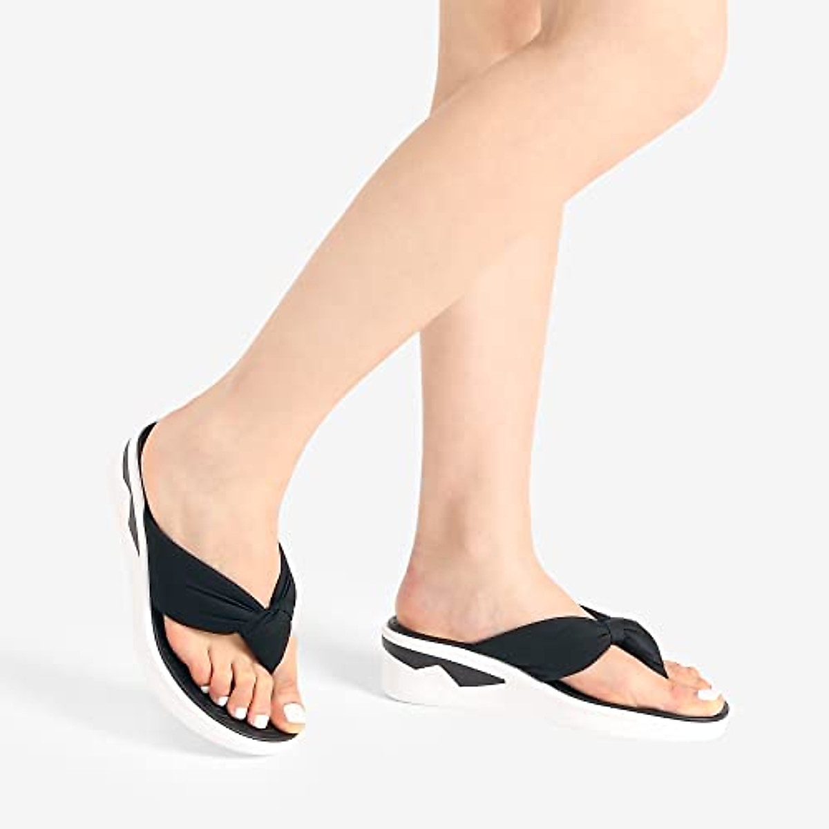 DREAM PAIRS Women Black Platform Flip Flops for Women Soft Thong Sandals Summer Casual Lightweight Comfortable Flat Slippers Walking Shopping Gathering Vacation Shoes Size 8 SDFF2330W