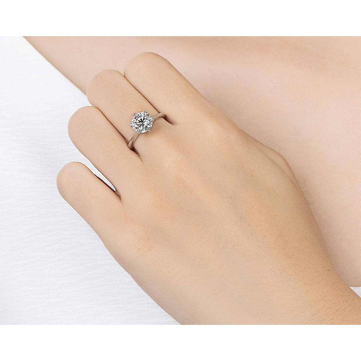 WOAINI 0.5-3 Carat Moissanite Ring, Platinum Plated Sterling Silver Round Cut Solitaire Ring for Women, Engagement, Promise, Wedding