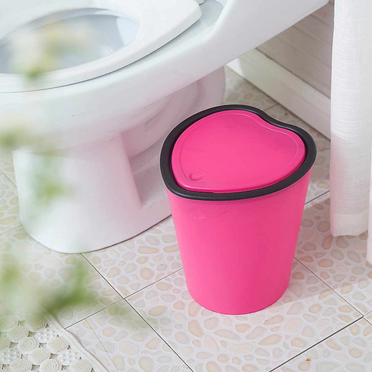 PalaeoWind Heart-Shaped Plastic Trash Can, Creative Fashion Home Kitchen Living Room Trash Can with A Lid Bedroom by Formula,Purple