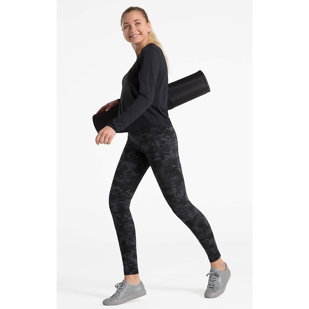 Dragon Fit High Waist Yoga Leggings with 3 Pockets,Tummy Control Workout Running 4 Way Stretch Yoga Pants (Small, Black&Grey Camo)