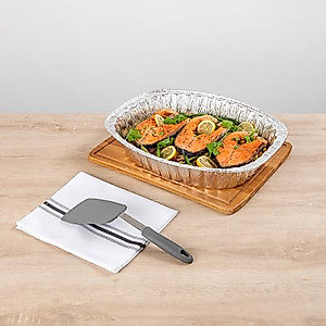 Restaurantware-Foil Lux 17.9 x 14.2 x 3.3 Inch Oval Roasting Pans, 10 Oven-Ready Foil Pans - Freezable, Heavy-Duty, Aluminum Foil Disposable Baking Pans, For Cooking Turkey, Chicken, And More