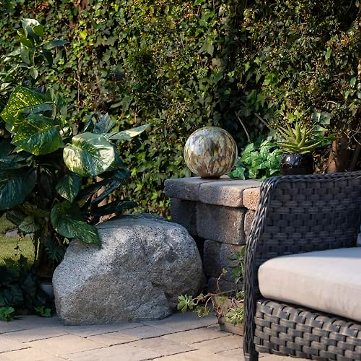 Alpine Corporation 10" Tall Indoor/Outdoor Glazed Ceramic Gazing Globe Yard Decoration