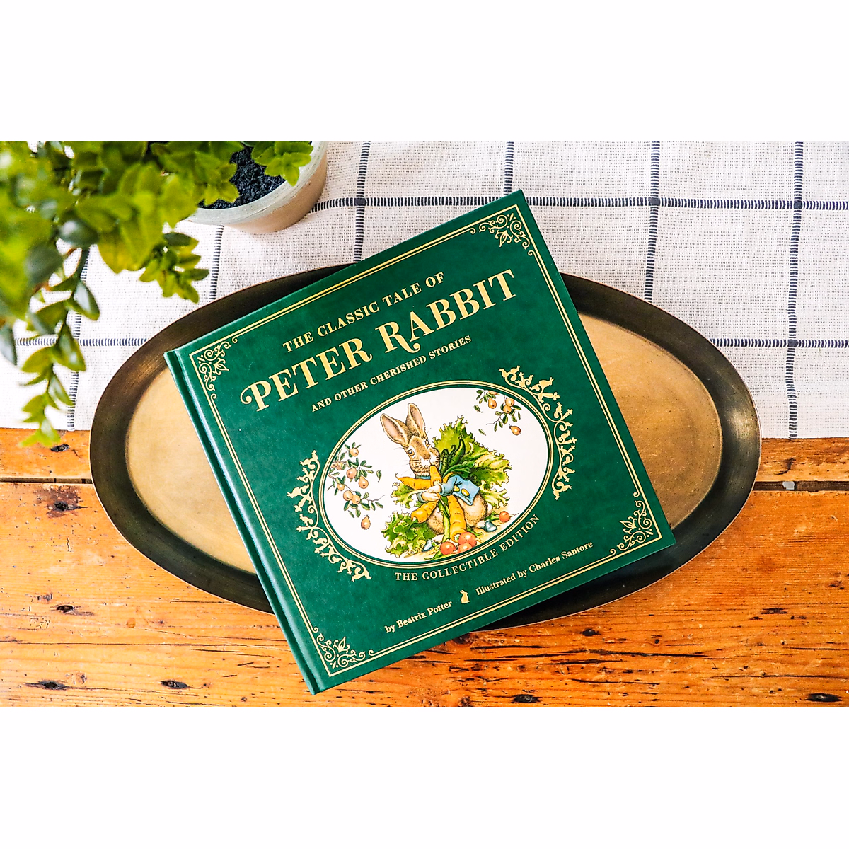 The Classic Tale of Peter Rabbit: The Collectible Leather Edition (Illustrated Classic Children's Stories By Beatrix Potter)