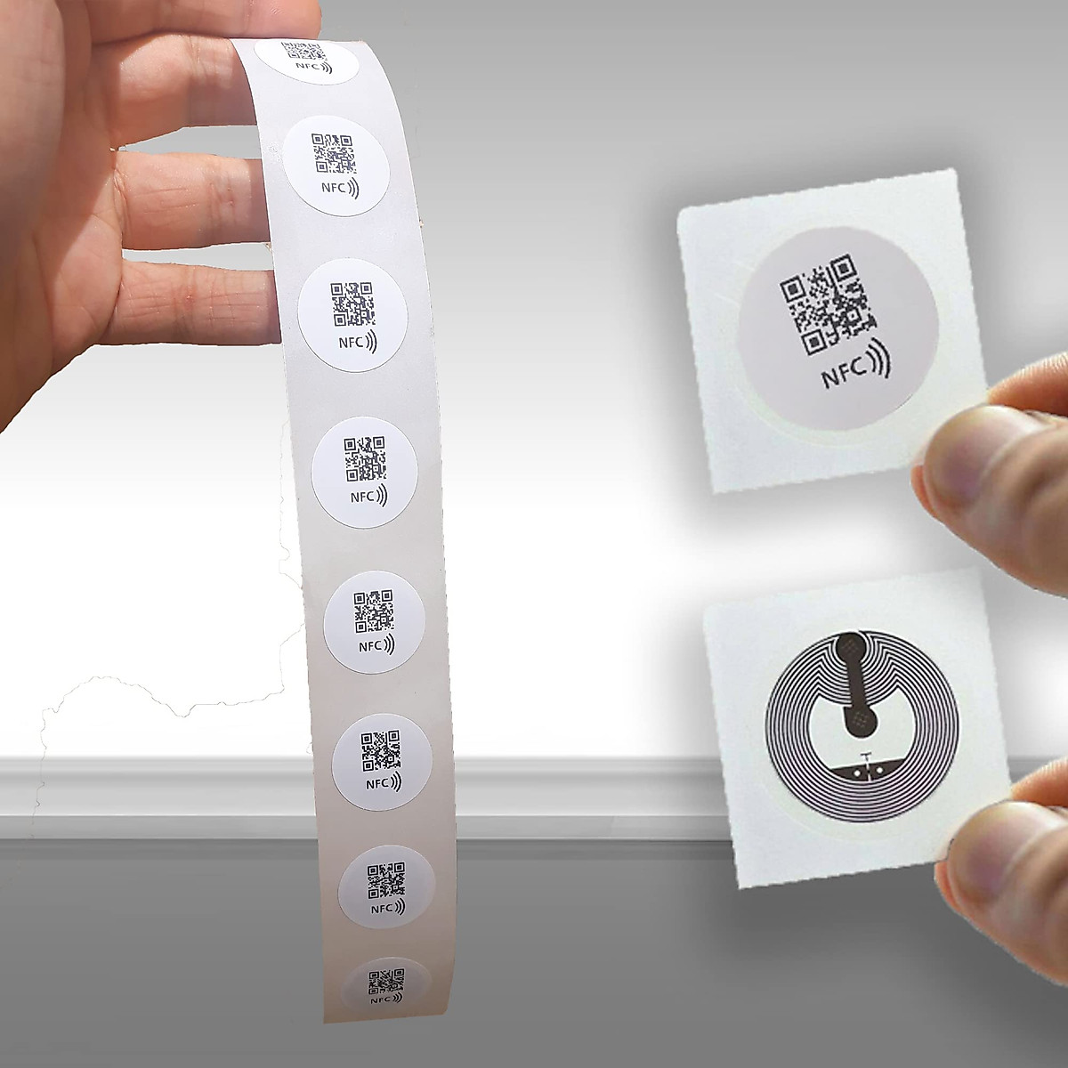NFC/QR Dual - NFC Tag Sticker with Unique configurable QR Code (100 Pieces)