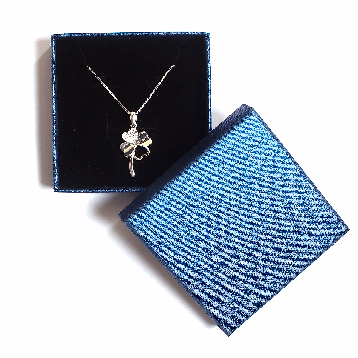 MAJORWARAP Four Leaf Clover Necklace Sterling Silver Shamrock Good Luck Charm Pendant for Women Girl Mom Daughter Birthday Gift