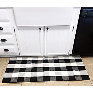 Buffalo Plaid Rug 2 x 3 ft Black White Checkered Door Mats for Entry Way, Front Porch, Kitchen, Farmhouse Carpet Cotton Washable Hand Woven Outdoor Rug