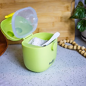 Komphort Baby Formula Dispenser with Scoop and Leveller, Baby Milk Powder Formula Dispenser on The go. (Green) Travel Container Portable Fruit Snack Storage