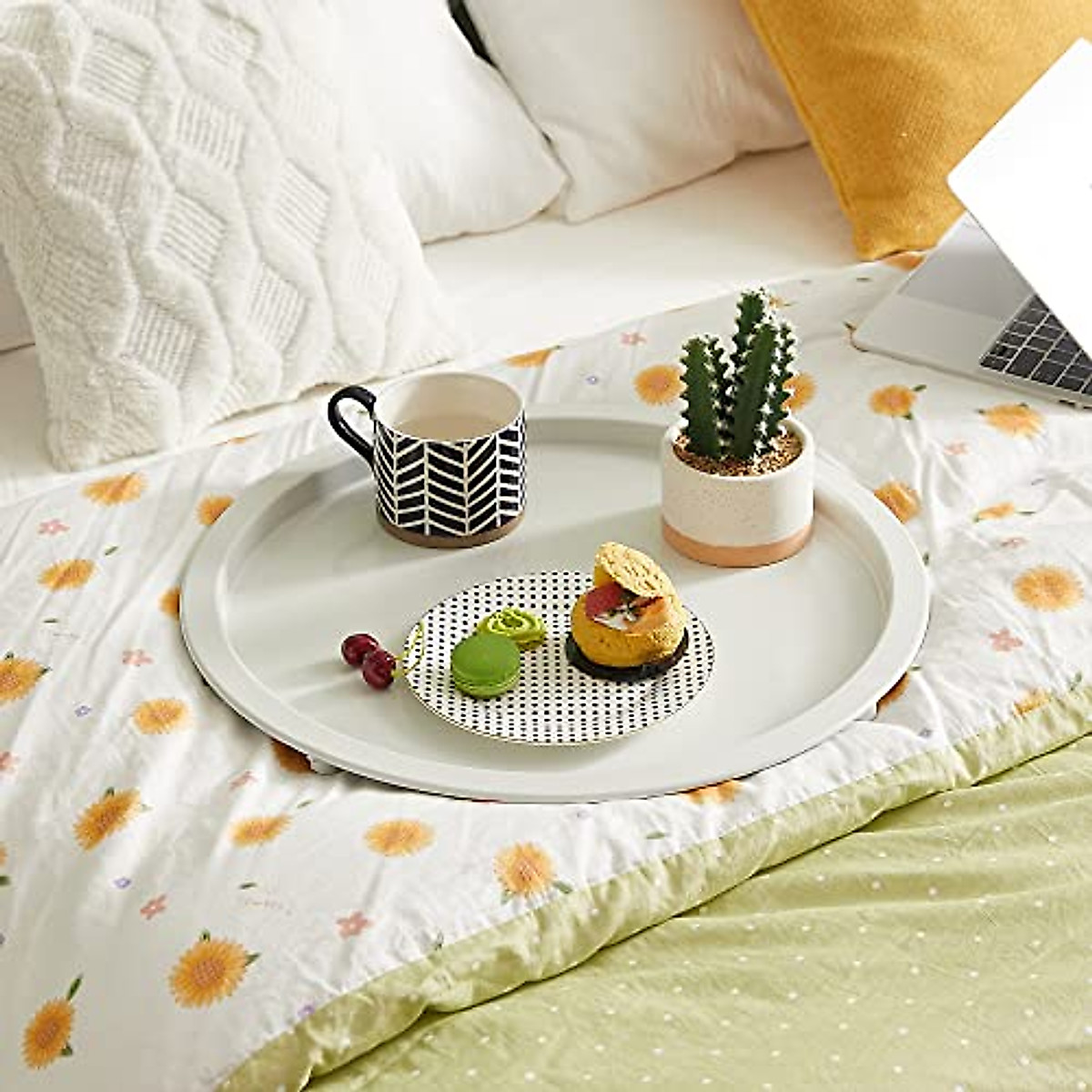 VECELO Modern End Side Tables,Round Metal Foldable Tray,Stable Snack Nightstand for Outdoors,Small Space,Living Room and Balcony, 18.5 in x 18.5 in x 19.7 in, Beige Set of 2