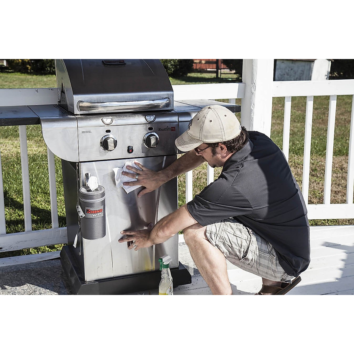 Rhino Wipe® Tote System With 75 Strong Dry Wipes - DON'T MESS WITH THE RHINO