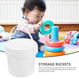 Zerodeko White Plastic Bucket with Handle Lid 2pcs 2L Ice Cream Tub Heavy Duty Portable All Pail Bucket Container for Food Treasure