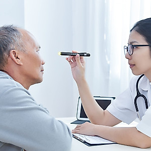 Mudder 6 Pieces Pen Light Included Batteries Reusable LED Penlight Pupil Gauge Warm Light Pen Reusable Penlights for Home Care Daily Care, (Black, Red, Blue, Purple, Gold and Silver)