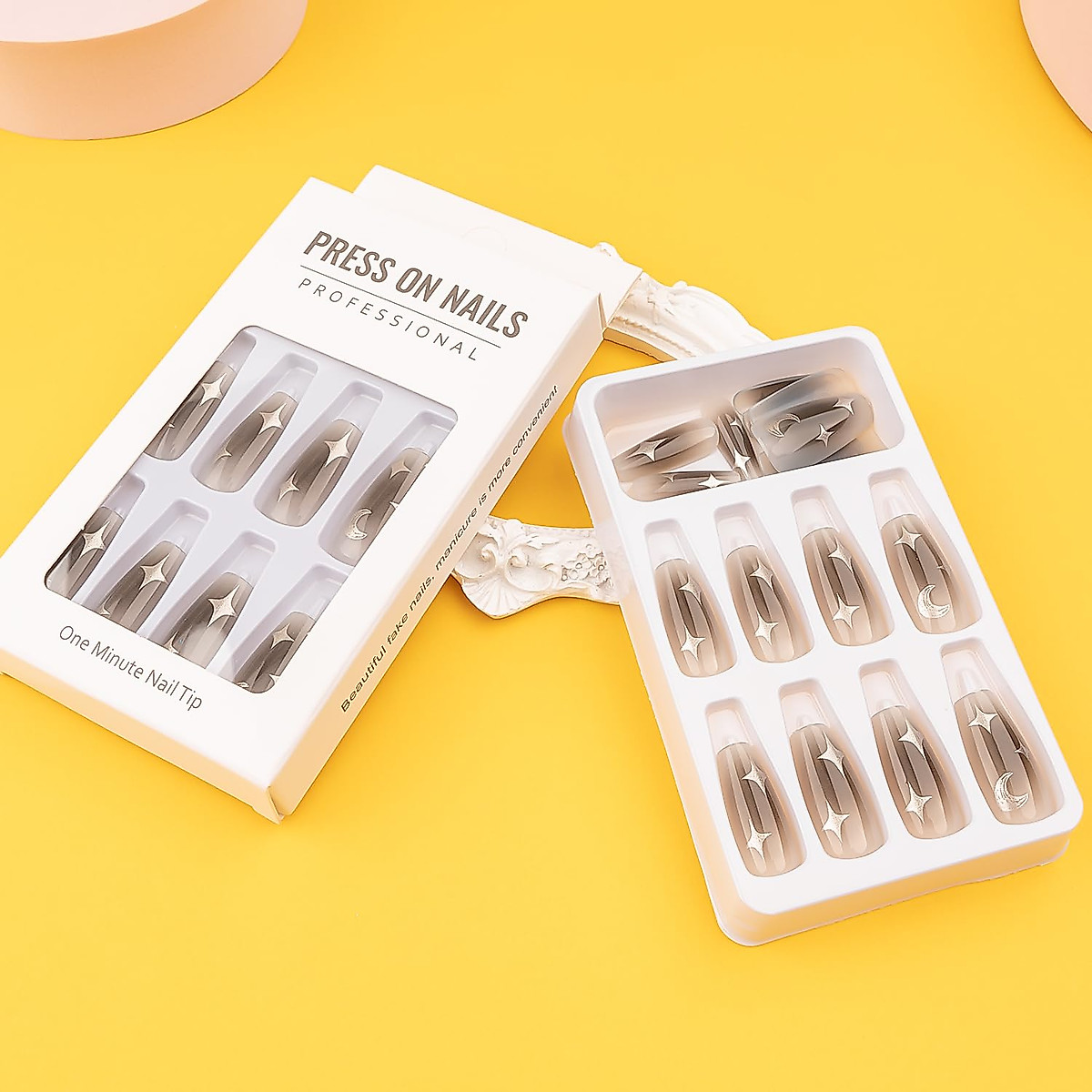 24Pcs Black Press on Nails Long Star Moon Fake Nails Full Cover Luxurious Acrylic Nails Glue on Nails Glossy Gradient False Nails Stick on Nails for Women