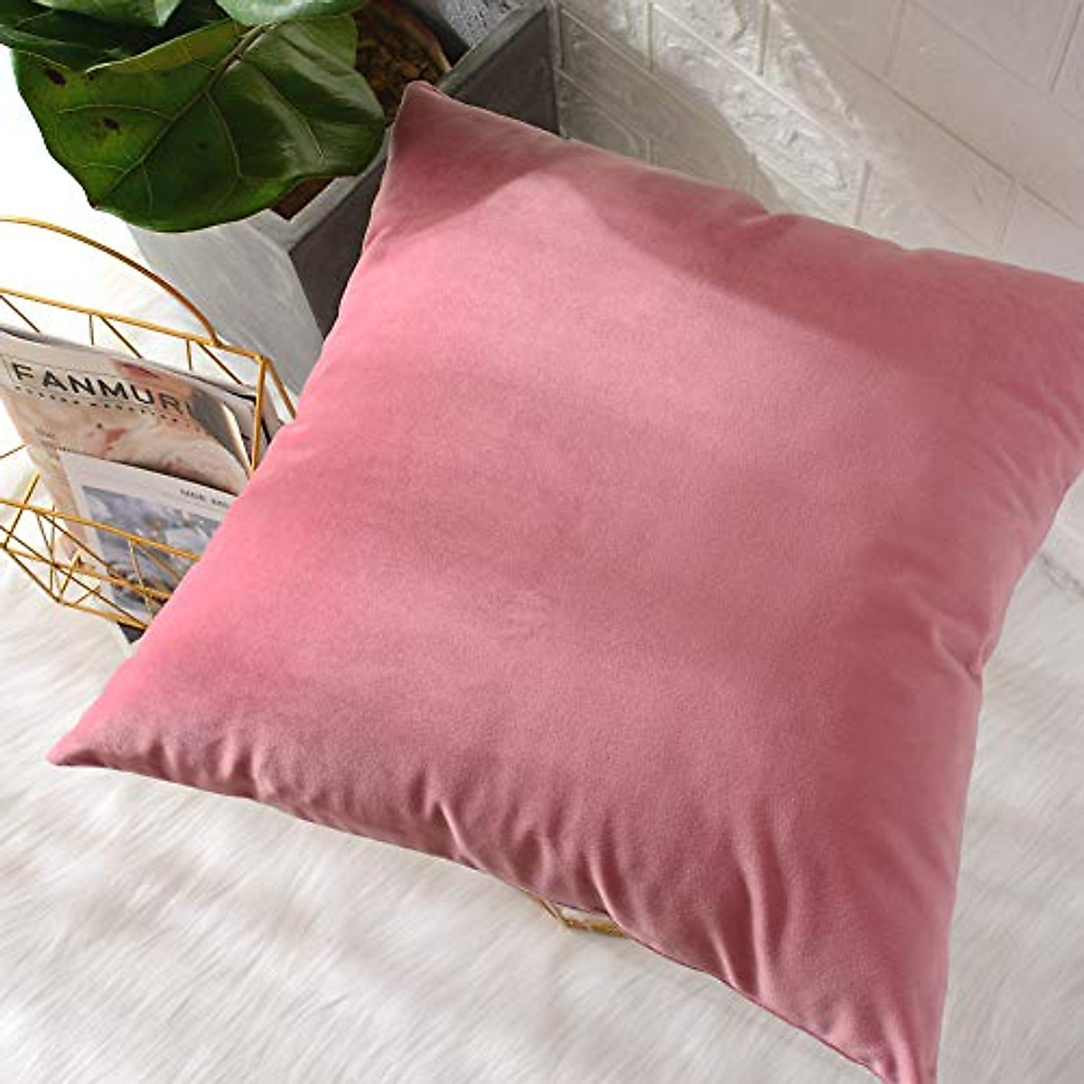 MERNETTE Pack of 2, Velvet Soft Decorative Square Throw Pillow Cover Cushion Covers Pillow case, Home Decor Decorations for Sofa Couch Bed Chair 22x22 Inch/55x55 cm (Pink)