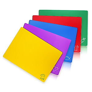 New Star Foodservice 28713 Flexible Cutting Board, 12-Inch by 15-Inch, Assorted Colors, Set of 5