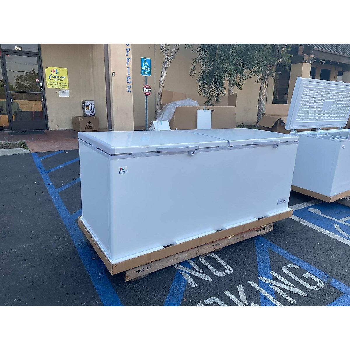 Commercial Freezer Chest freezer 24 cubic feet, 77 inches Long, ice cream freezer large capacity, NSF certified, White Solid 2 door w Storage Baskets XF-750 dup1