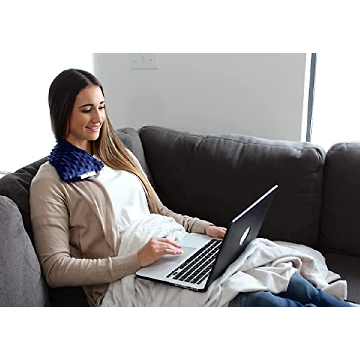 Lavender Scented Microwave Heating Pad for Neck and Shoulders- Weighted Cordless Heating Pad Great Relaxation Gift for Mom, Dad, Women, Men- Aromatherapy Lavender Heating Pad For Hot And Cold Compress