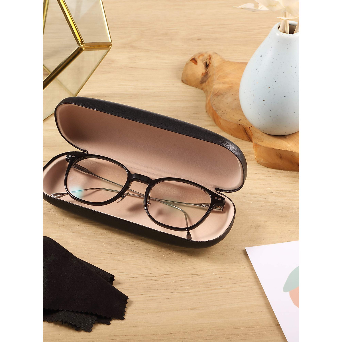 Frienda 3 Pieces Hard Glasses Case Reading Eyeglass Case Protective Sunglasses Case with Cleaning Cloth for Men Women Unisex(Black)