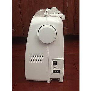 Janome 49360 Computerized Sewing Machine with Thread Cutter