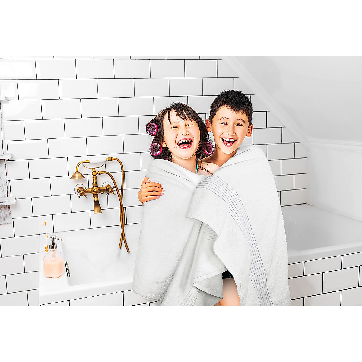 Utopia Towels - Premium Jumbo Bath Sheet 2 Pack - 100% Cotton Highly Absorbent and Quick Dry Extra Large Bath Towel - Super Soft Hotel Quality Towel (35 x 70 Inches, White)