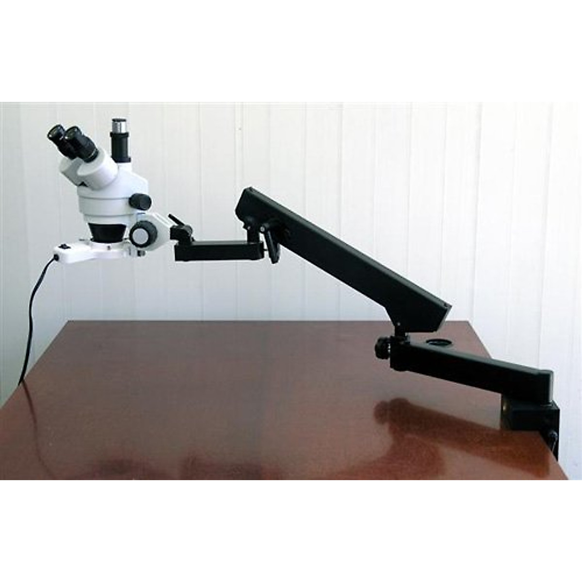 AmScope SM-6TZ-FRL-5M Digital Professional Trinocular Stereo Zoom Microscope, WH10x Eyepieces, 3.5X-90X Magnification, 0.7X-4.5X Zoom Objective, 8W Fluorescent Ring Light, Clamping Articulating Arm Stand, 110V-120V, Includes 0.5X and 2.0X Barlow Lenses an