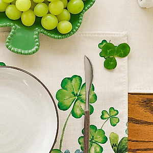 Artoid Mode Clover Shamrock St. Patrick's Day Placemats Set of 4, 12x18 Inch Seasonal Holiday Table Mats for Party Kitchen Dining Decoration