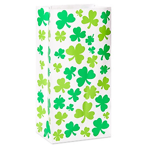 American Greetings St. Patrick's Day Gift Bag, Green Shamrocks(16-Count)