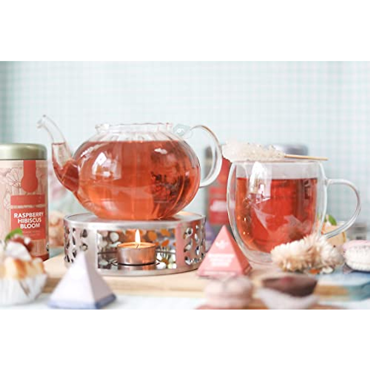 Teabloom Vienna Glass Teapot – Stain-Free Glass with Removable Loose Tea Infuser – Stovetop Safe – Dripless Spout – 24 oz / 700 ml (1-2 Cups)