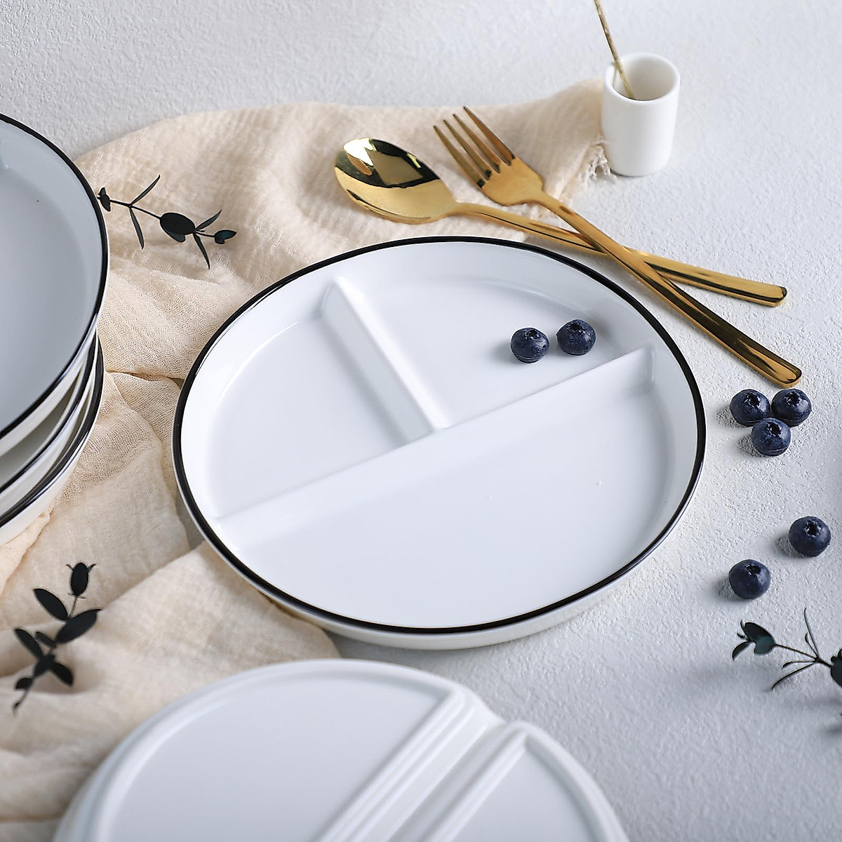 SOCOSY Ceramic 3-Compartment Portion Control Plate Divided Dish Platters, Divided Dessert Plate Salad Plate Dinner Plate Snack Dishes, Appetizer Serving Trays, 1 PCS-White-8 Inch