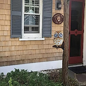 Whimsical Garden Decor Tree Hugger Outdoor, Glowing Owl Tree Hugger, Solar Owl Yard Sculptures Statues Tree Face Peeker Decorations for Garden Christmas Housewarming, Bird Collector's Gift (Brown)