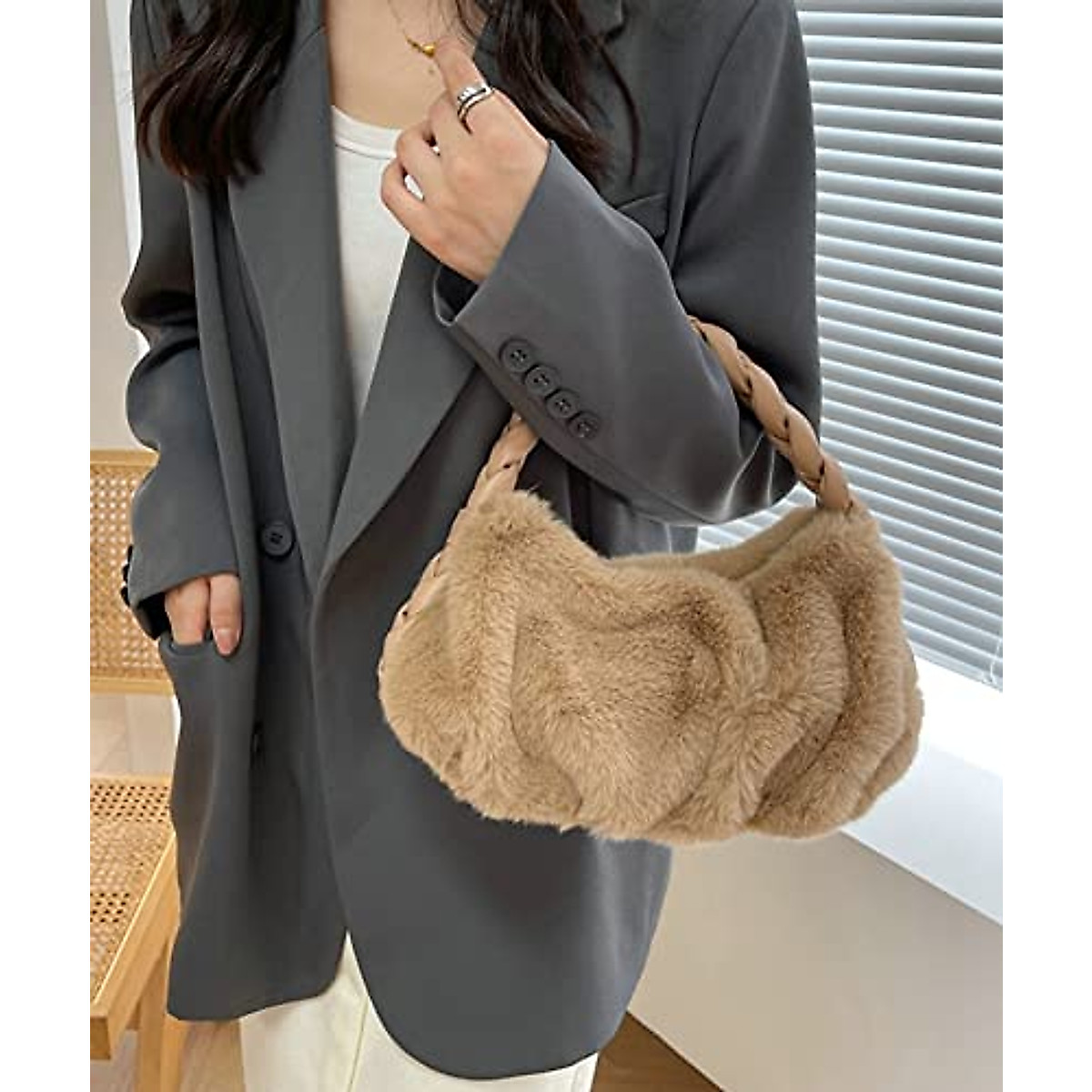 Tote Bag Women Cozy Fuffy Fleece Plush Trendy Shoulder Bag Quilted Casual Soft Warm Handbag Purse