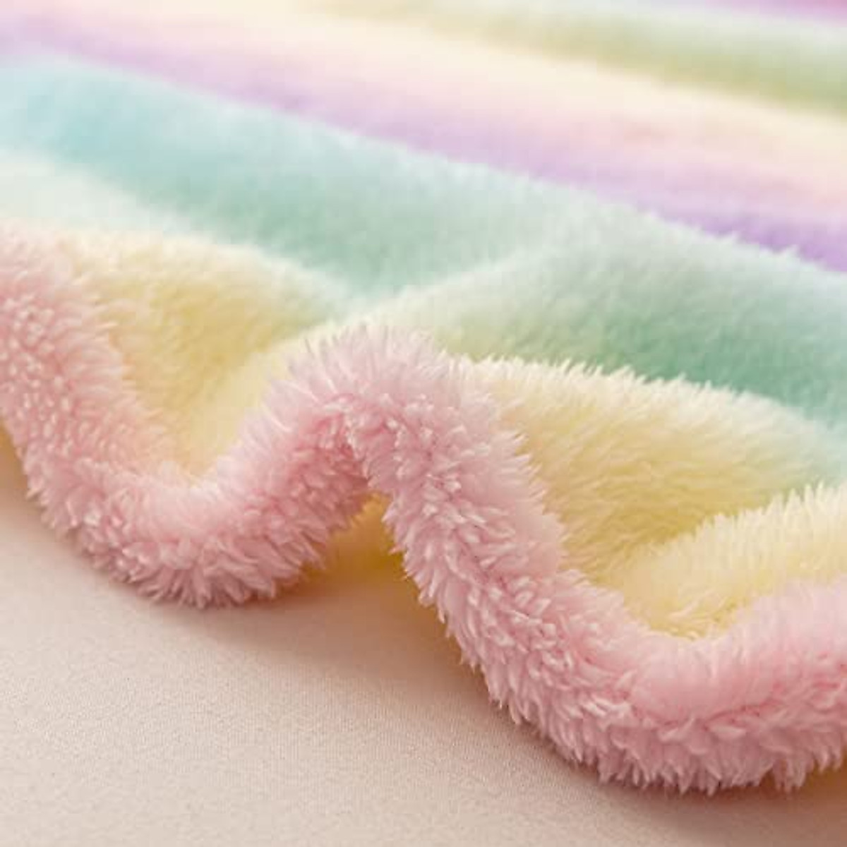 DaysU Sherpa Fleece Blanket, Throw Blanket for Couch, Sofa, Bed, Lightweight Soft Cozy Warm Fuzzy Blankets for Camping, Picnic, Travel, Rainbow Print, 50” x 60”