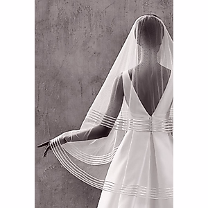 Passat French Lace Short Wedding Veil For Brides Ivory Lace Bridal Veil For Wedding Fingertip Length