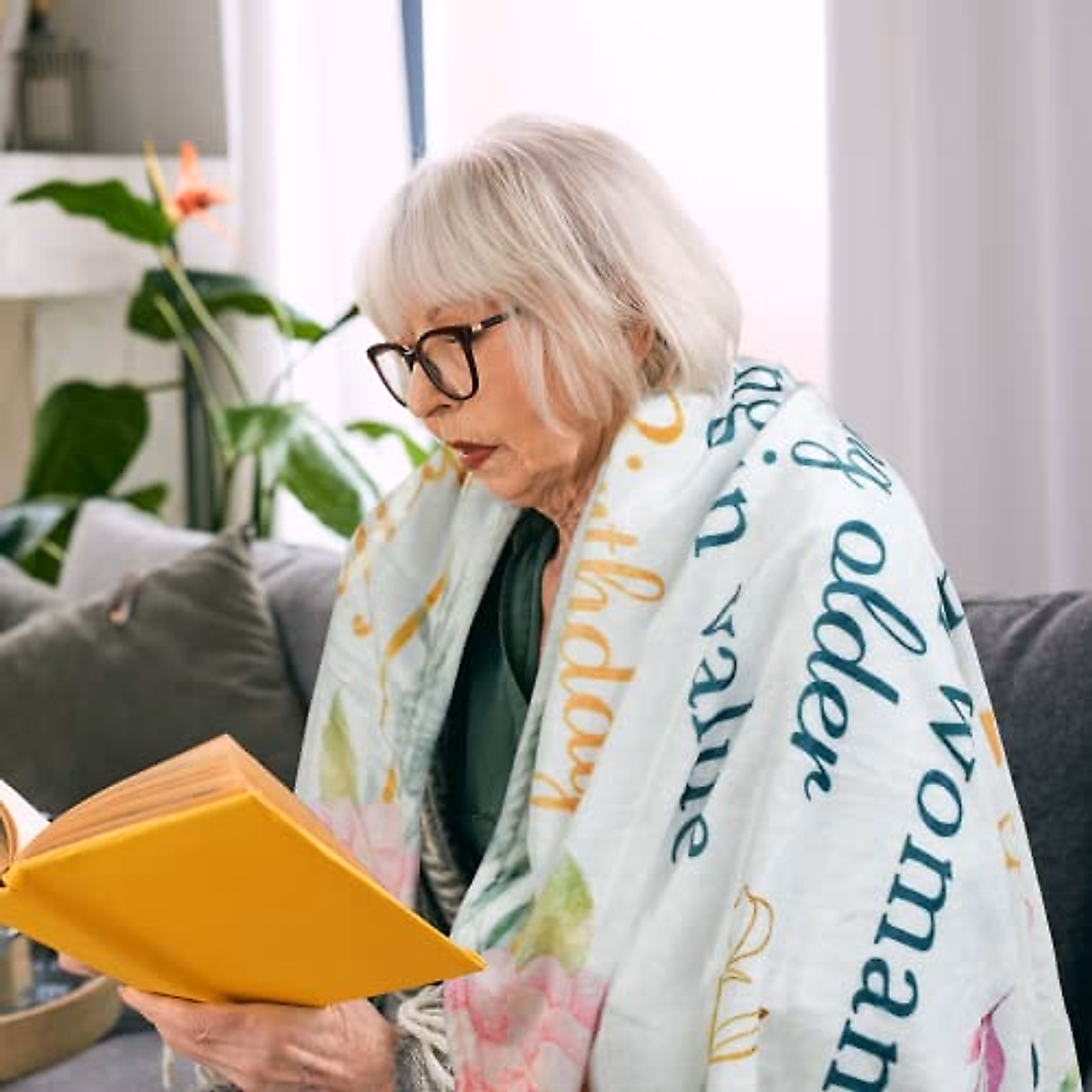 70th Birthday Gifts for Women,70th Birthday Decorations for Women,70th Birthday Gift Ideas,Happy 70th Birthday Decorations for Her,Wife,Sister,Friend,Soft Throw Blanket 50" X 60"