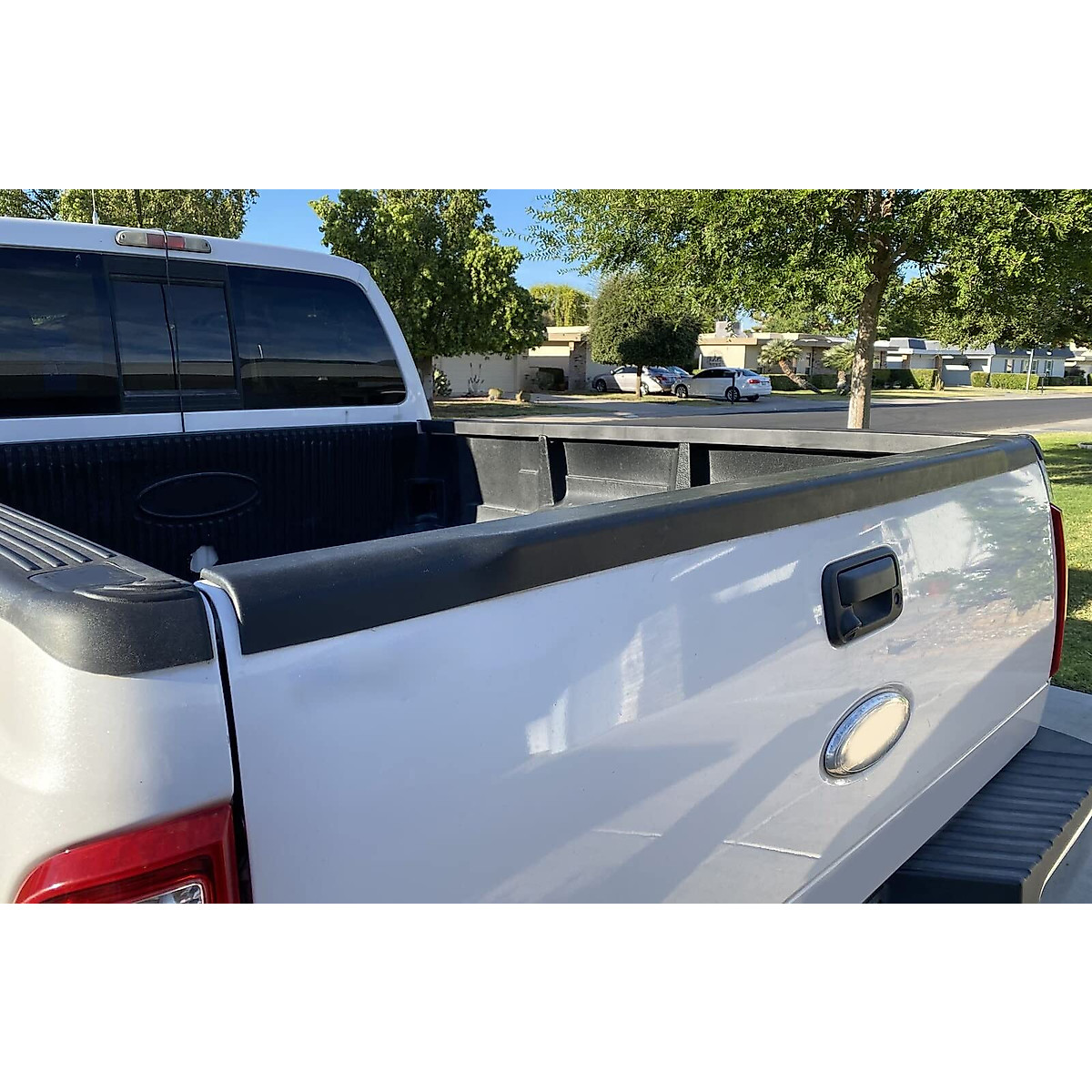 KUAFU Tailgate Top Molding Cover Protector Compatible with 2008-2016 Ford F250 F350 F450 Super Duty- Replace for BC3Z-9940602-B FO1904104 Tailgate Cap Trim