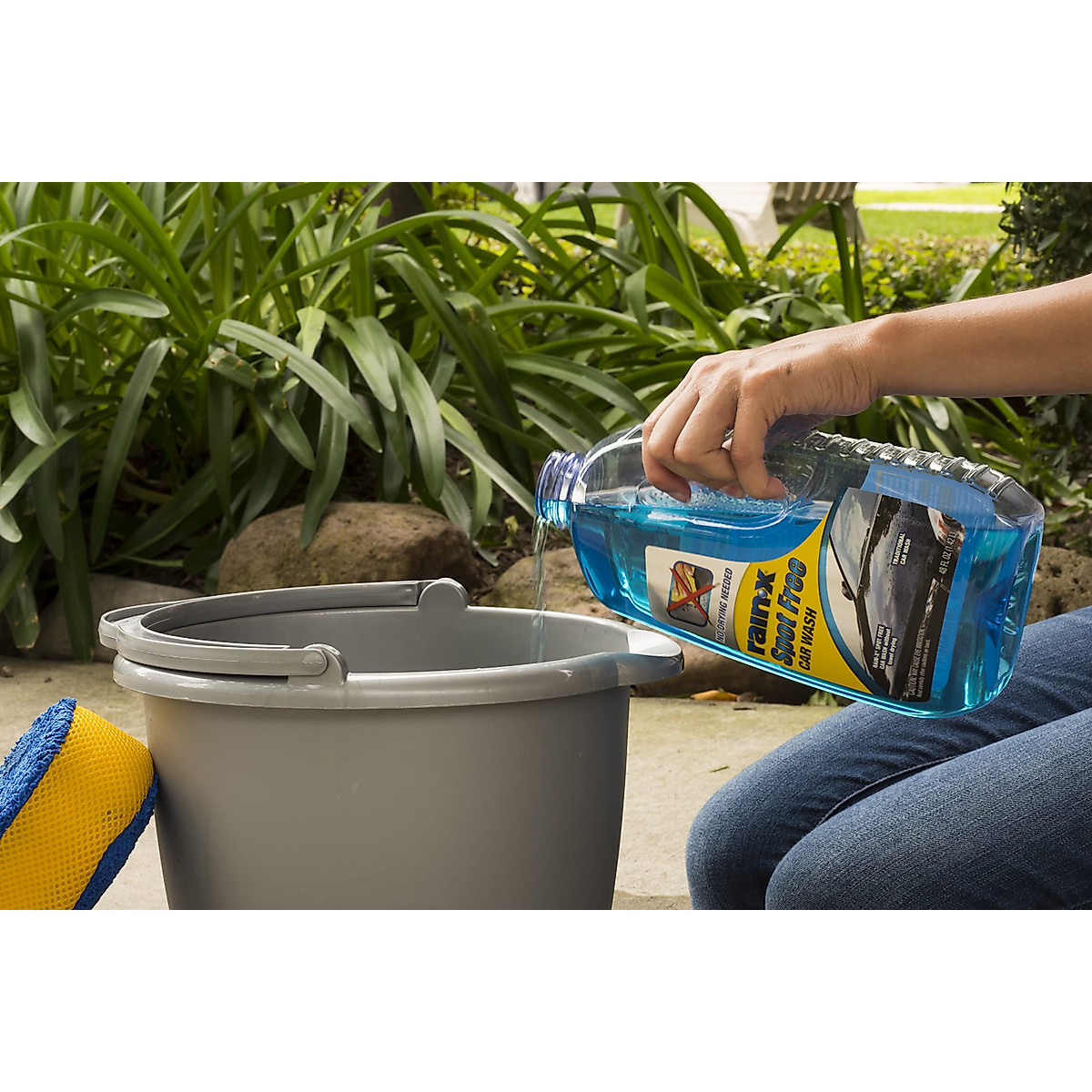 Rain-X 620034 - 48 fl oz - Deep Cleaning, High Foaming Soap Provides Spot Free Shine with No Towel Or Hand Drying Needed, Better Than Any Other Traditional Car Wash Cleaner