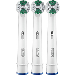 Oral-B Daily Clean Replacement Brush Heads for an Oral-B Electric Toothbrush, Pack of 3