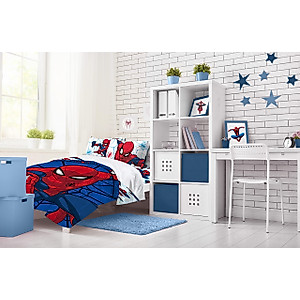 Jay Franco Marvel Spiderman Webtastic 4 Piece Toddler Size Bed Set – Super Soft Microfiber Bed Set Includes Toddler Size Reversible Comforter & Sheet Set Bedding (Official Marvel Product)