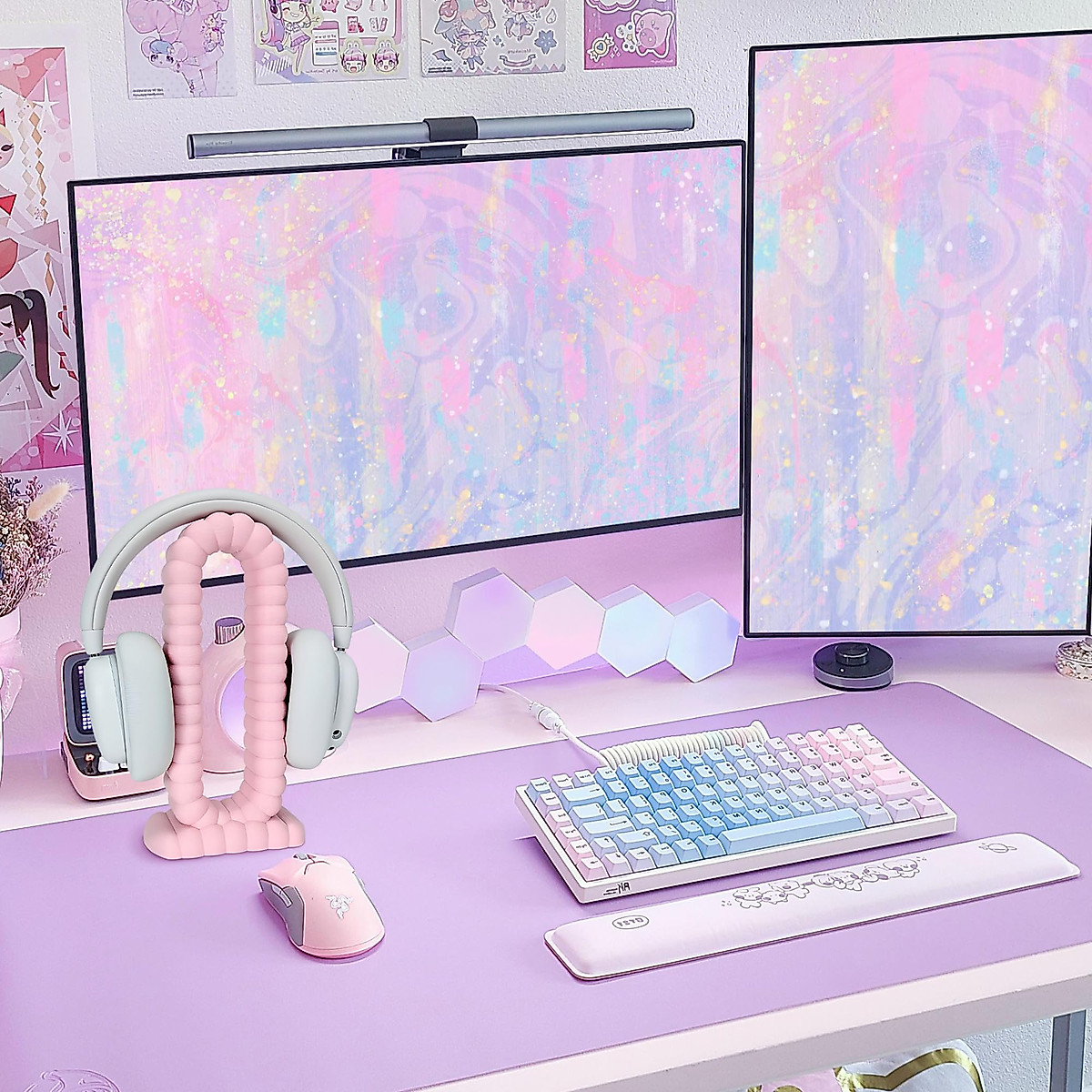 Cloud Headphone Stand - Gaming Headset Holder - Desktop Earphone Hanger, Cute Kawaii Headphone Hanger for Sony, Bose, Apple, Gaming Headphones Display (Pastel Pink)