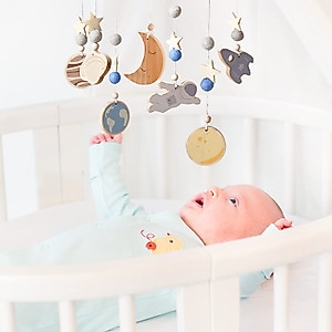 Baby Mobile for Crib, Astronaut Crib Nursery Mobile for Boys Girls, Boho Nursery Decor Soothe Toy Baby Shower Set for Infant Bedroom Hanging Decoration Toy