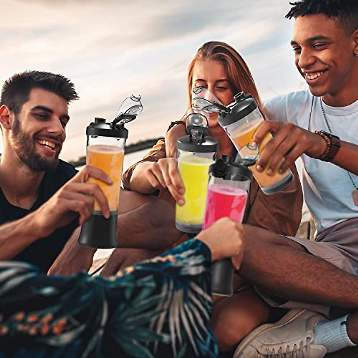 Portable Blender Personal Blender for Shakes and Smoothies with 20 Oz Travel Cup and Lid for Traveling, Outdoor, Gym, Office. (White)