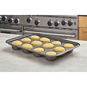 Nifty Solutions Cake Pan & Muffin Pan with Lid, 2 Piece Baking Pans Set - 9 x 13 Cake Pan & 12-Cup Muffin Pan, Non-Stick Pans, Kitchen Bakeware, Dishwasher Safe
