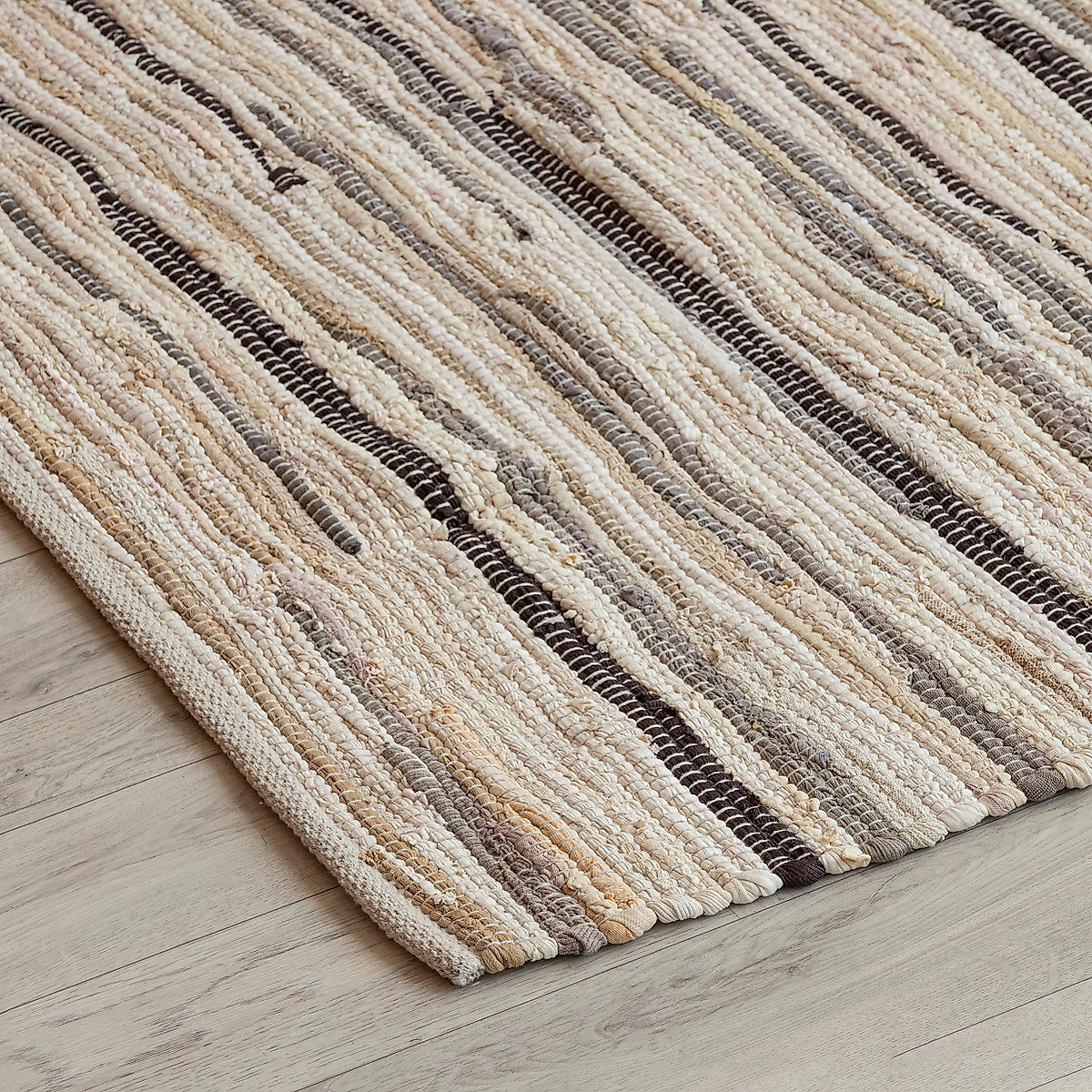 HOMEMONDE Beige Chindi Rug 4'x6' Recycled Soft Cotton Rag Rug Hand Crafted Reversible Farmhouse Style Boho Home Decor for Bedroom, Living Room, Kitchen, Entyrway