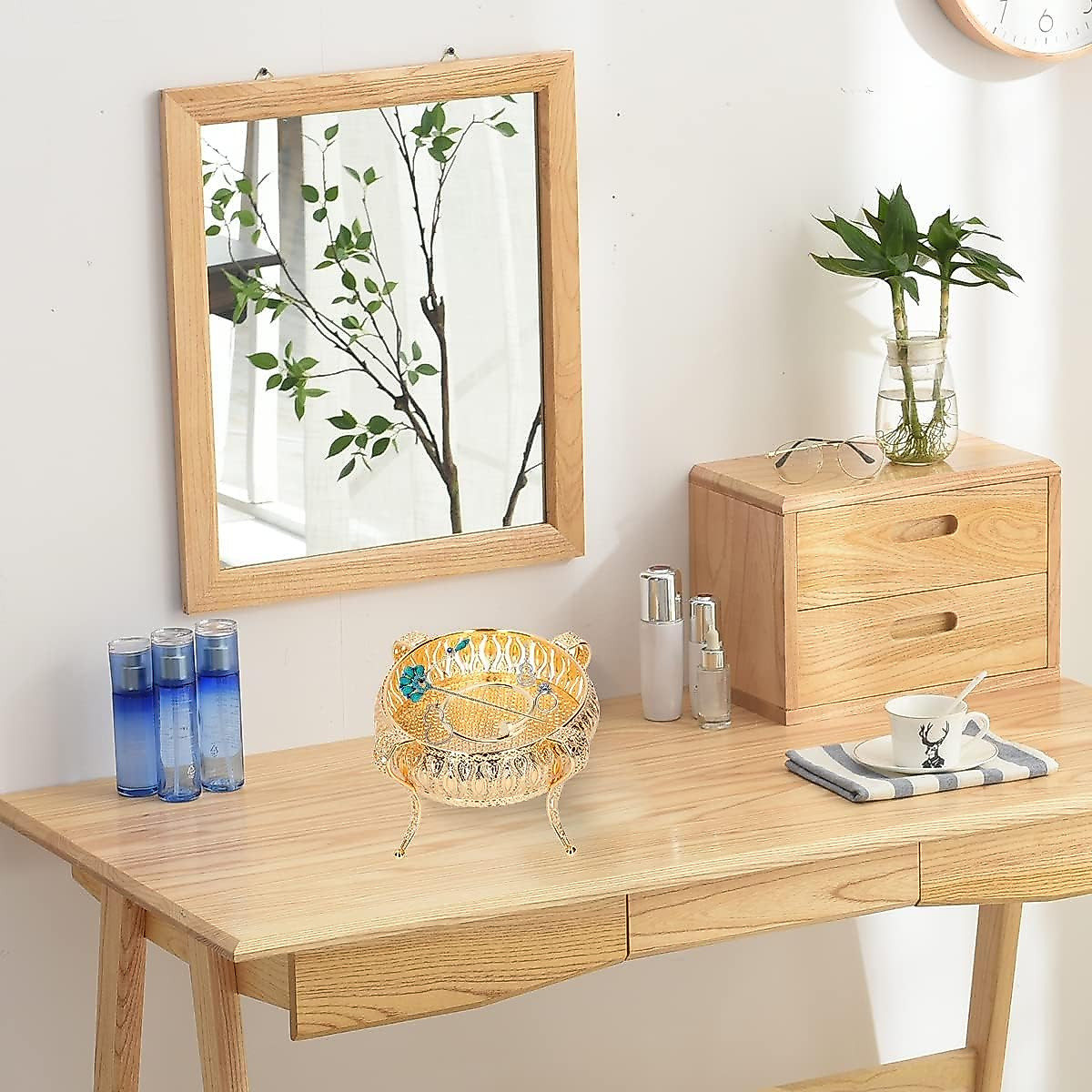 LIZEALUCKY Golden Fruit Tray Zinc Alloy Retro Style Candy Serving Plate Oval Snack Dessert Storage Plates for Cupcake Display Birthday Party Dessert Wedding Decoration